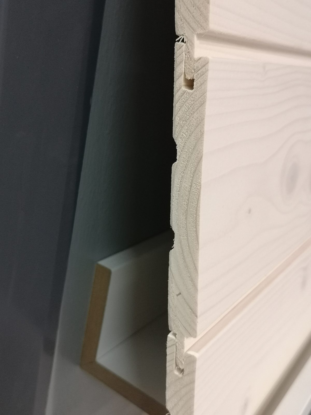 Kuusipaneeli SPA 14x120x2370 mm STS valkolakattu 2-laatu - Puutoimi